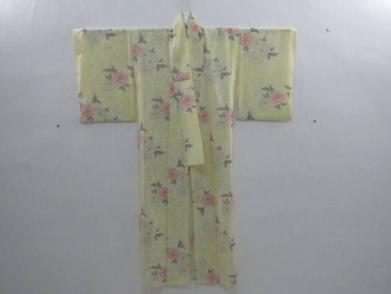 Vintage Japanese kimono yellow color flower pattern k… - Gem