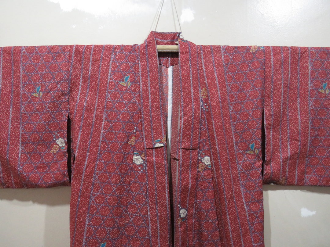 Vintage Japanese Kimono Red Color Flower Pattern Kimono Robe Nightwear ...