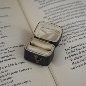 Antique Ring Box: Black Rectangle - Etsy