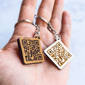Wooden QR Code Keychain, Custom Qr-code Key Chain, Engraved QR Code ...