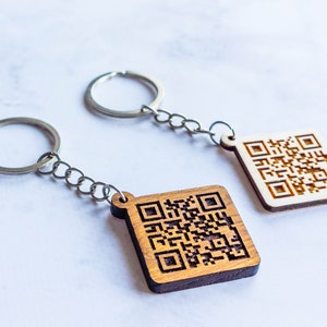 Wooden QR Code Keychain, Custom Qr-code Key Chain, Engraved QR Code ...