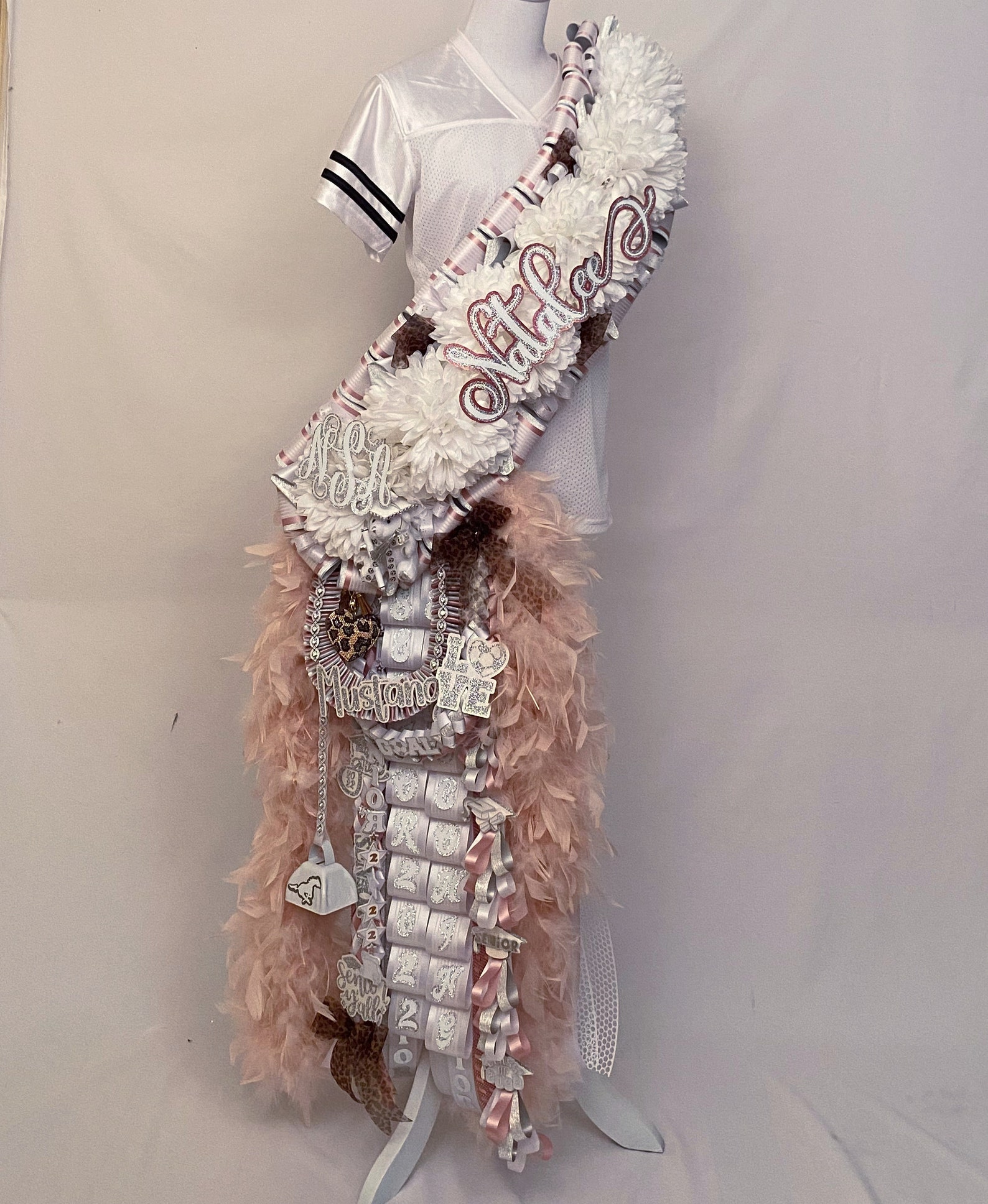 Custom Sash Homecoming Mum for High School Seniors - Etsy