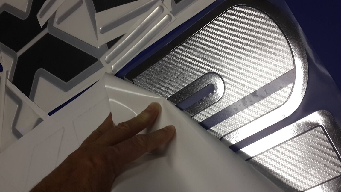 Axis Boat Emblems 40 Carbon FREE FAST Delivery DHL | Etsy