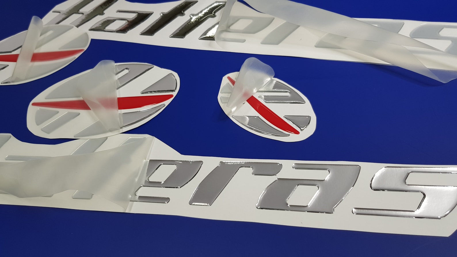 Hatteras Boats Emblem 30 FREE FAST Delivery DHL - Etsy