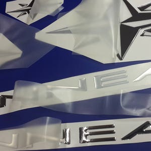 Jeanneau Boat Emblems 22" + FREE FAST Delivery DHL Express - Stickers ...