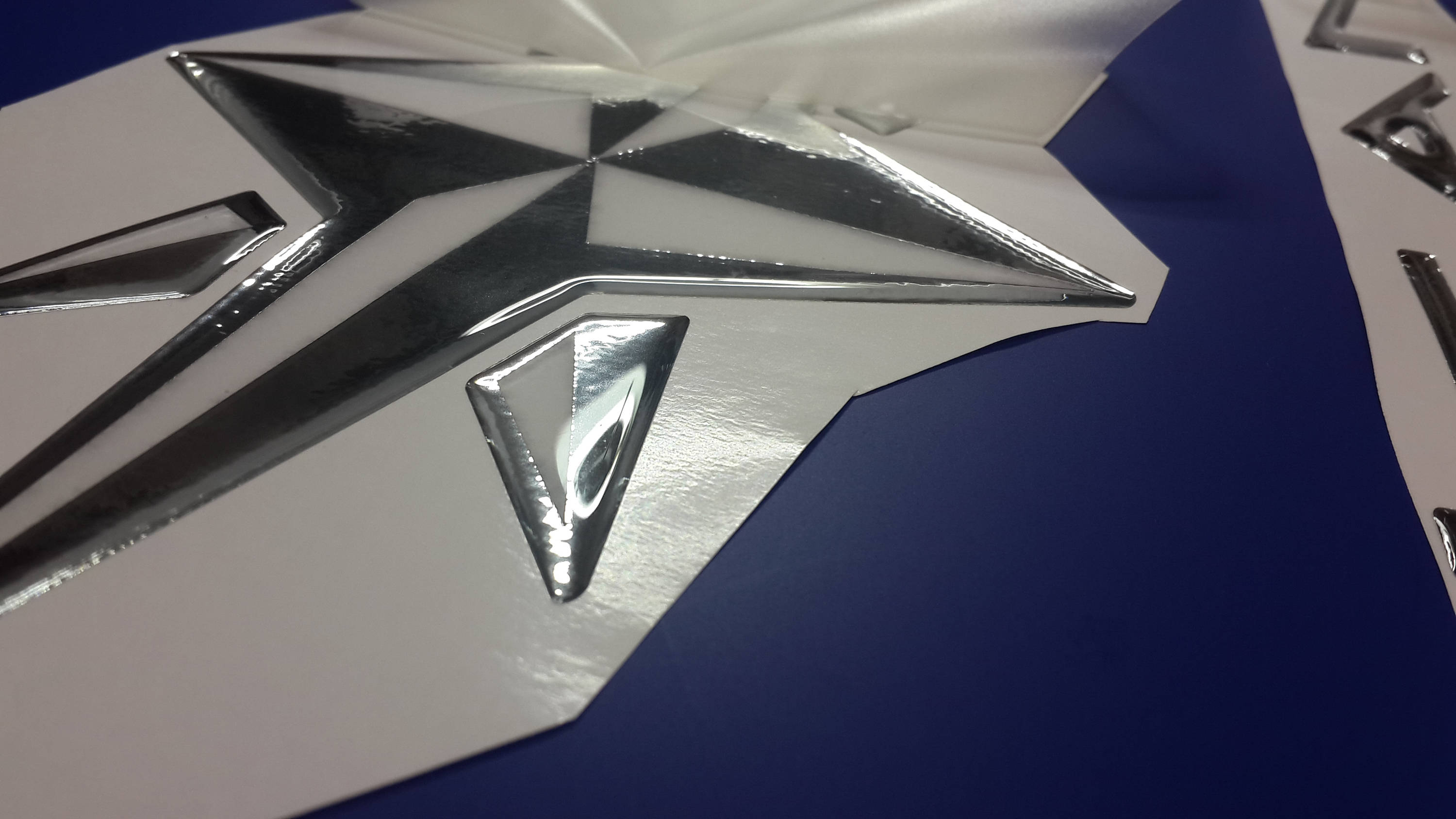 Jeanneau Boat Emblems 22" + FREE FAST Delivery DHL Express - Stickers ...