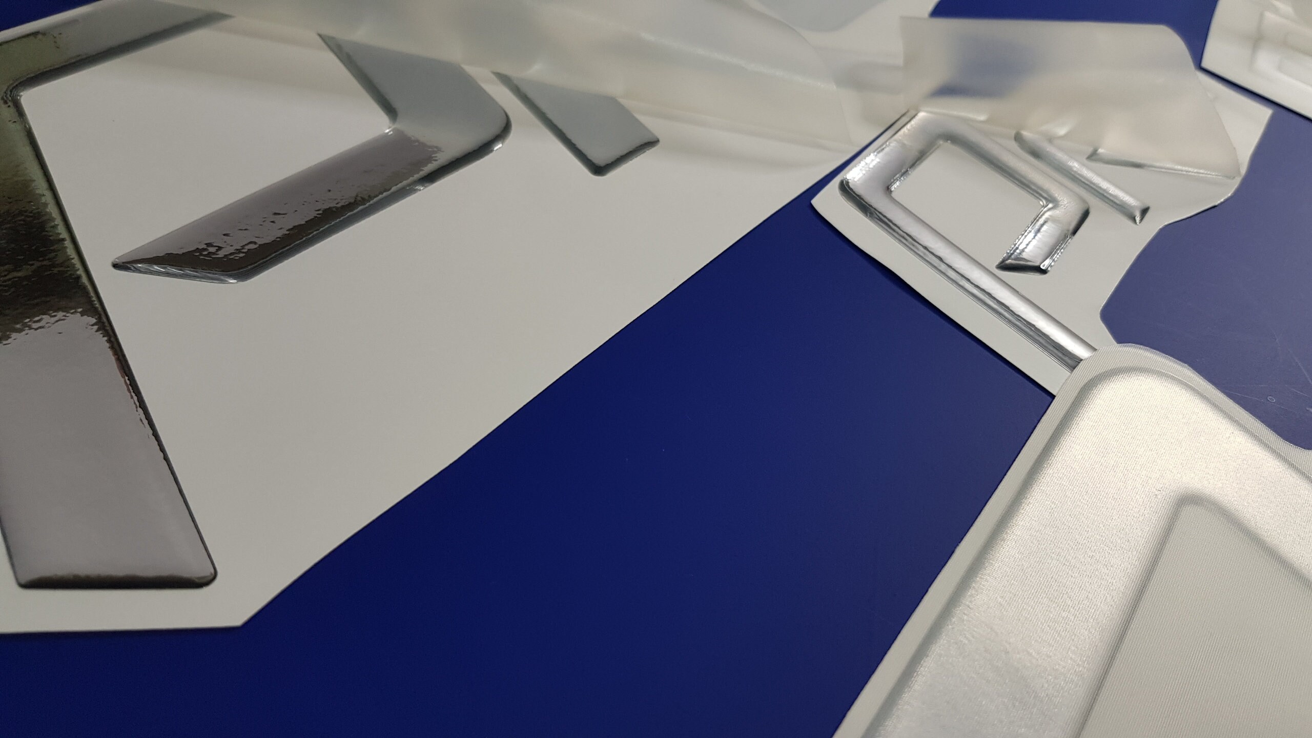 Premier Boats Emblem 29" + FREE FAST Delivery DHL Express - Stickers ...