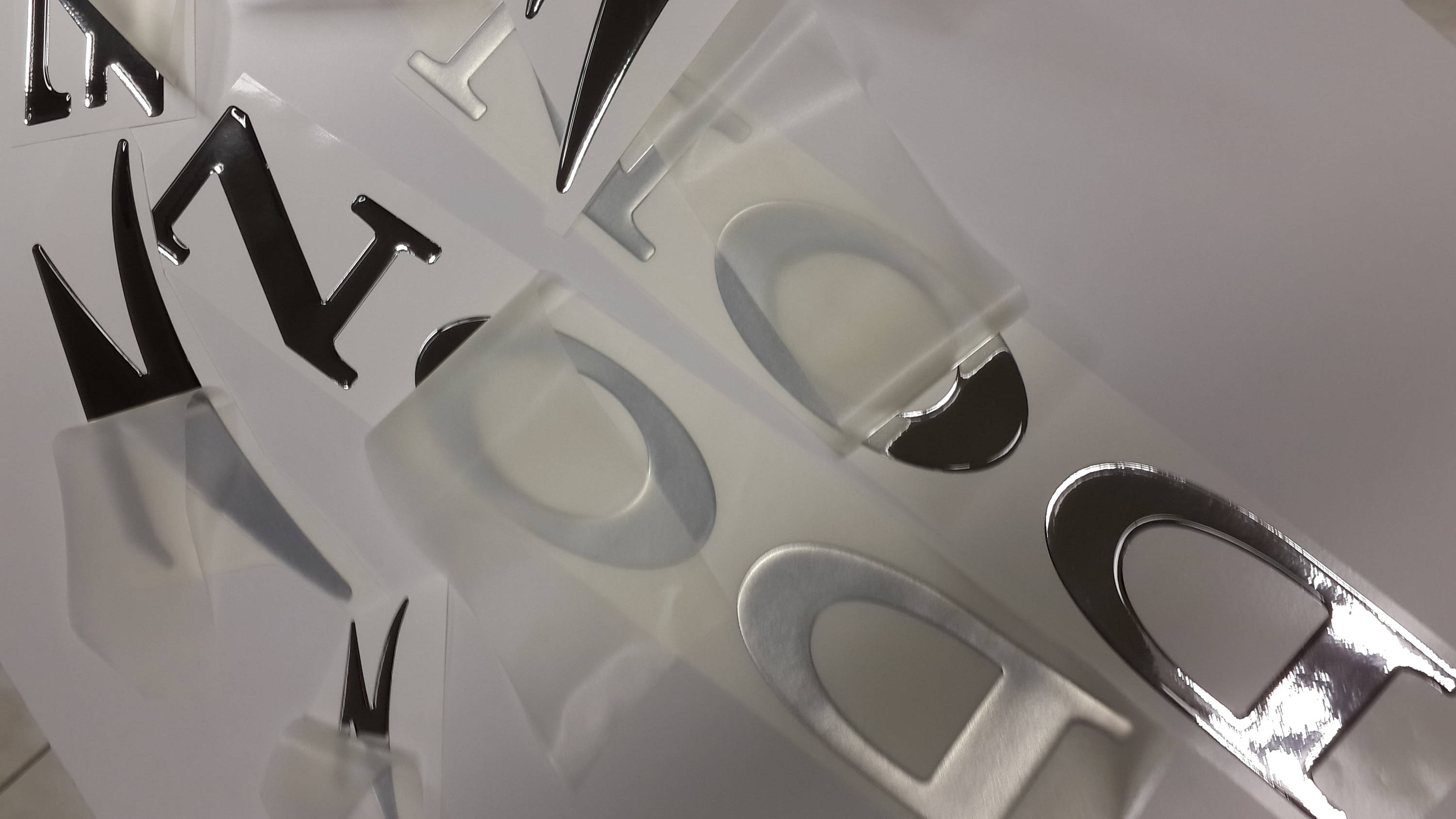 Donzi Boats Emblems 25 FREE FAST Delivery DHL Express | Etsy