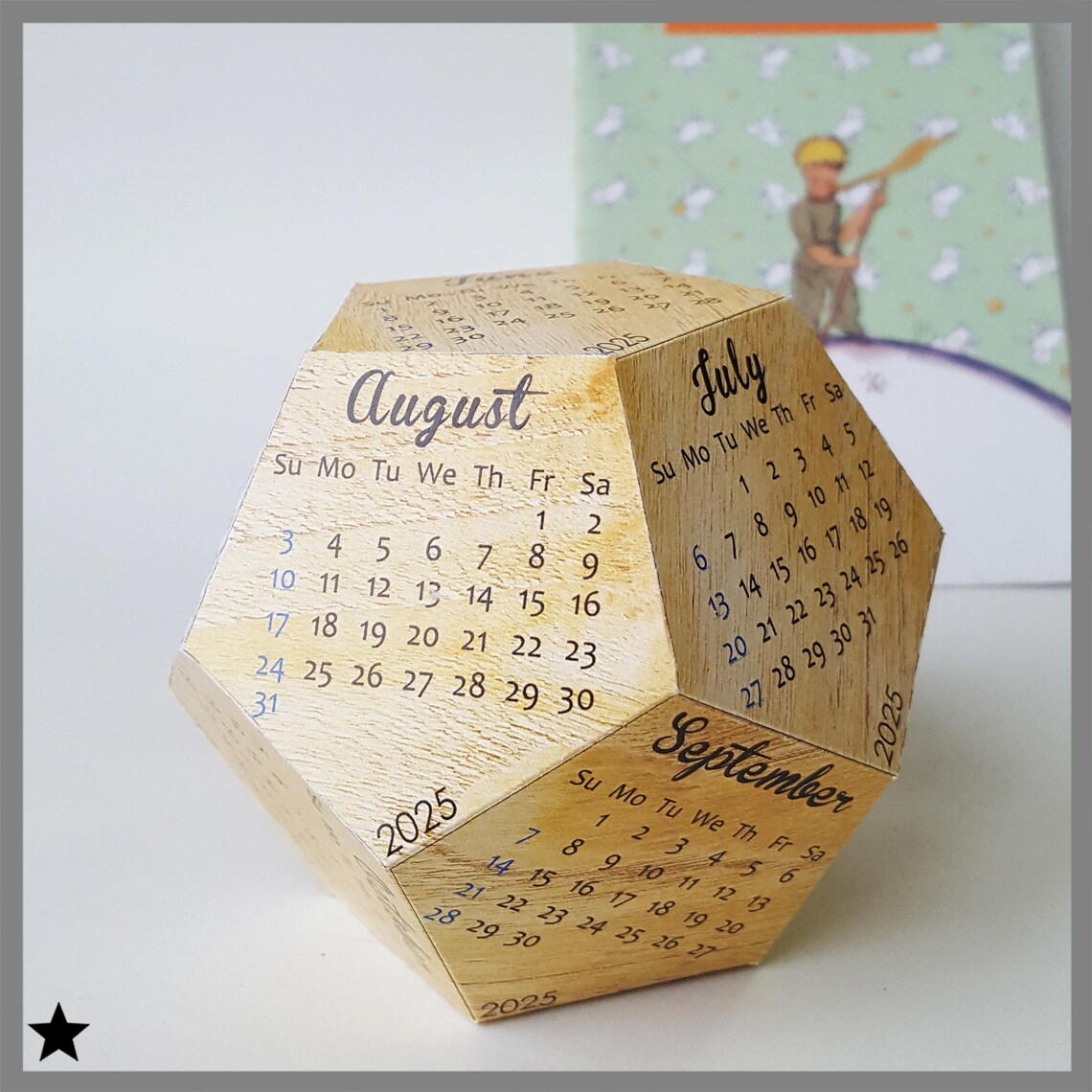 2025 Printable Wood Texture Desk Calendar, Dodecahedron Block Design ...