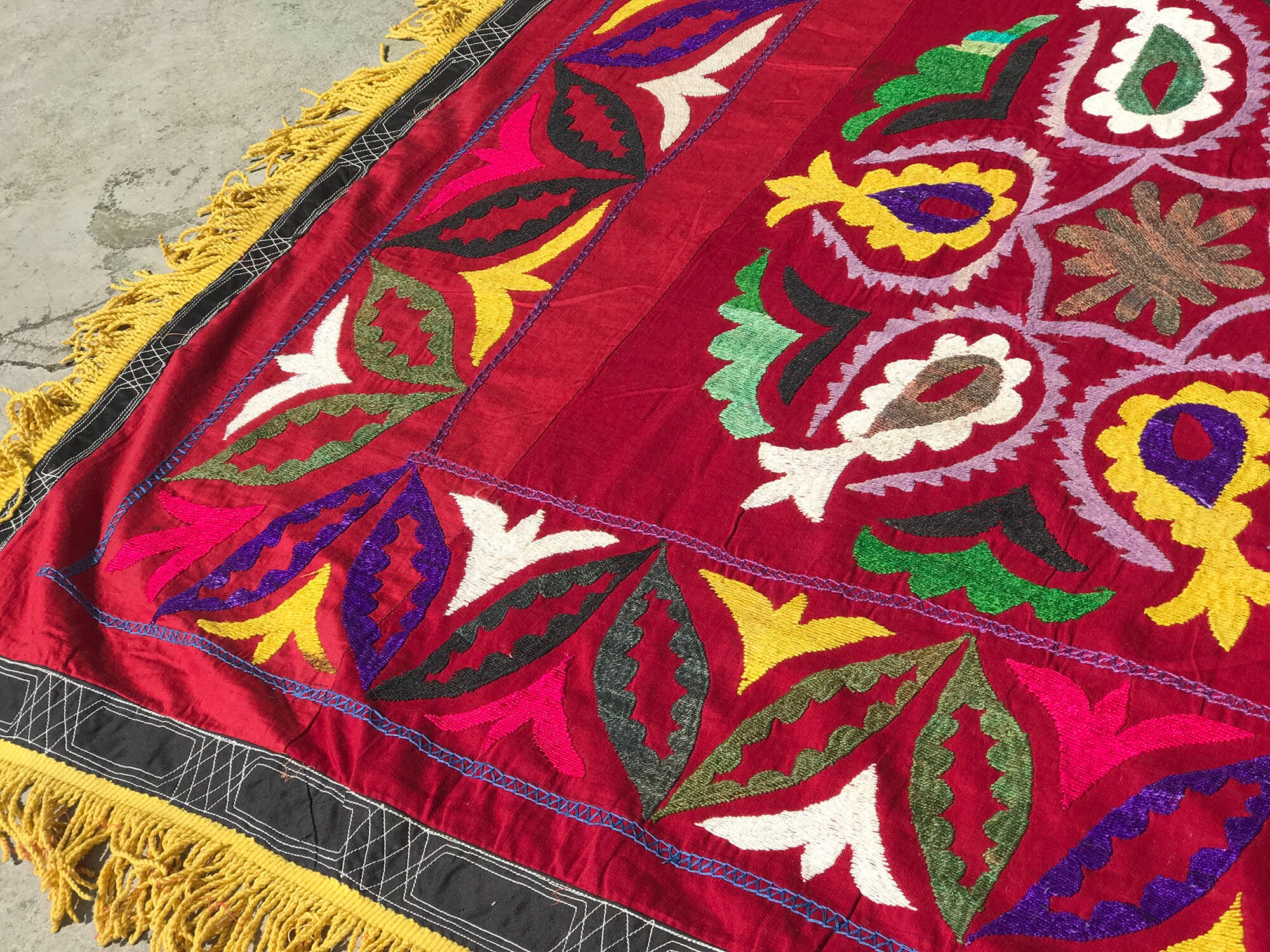 SUZANI WALL HANGING Red Suzani Bedspread With Yellow Tassel - Etsy