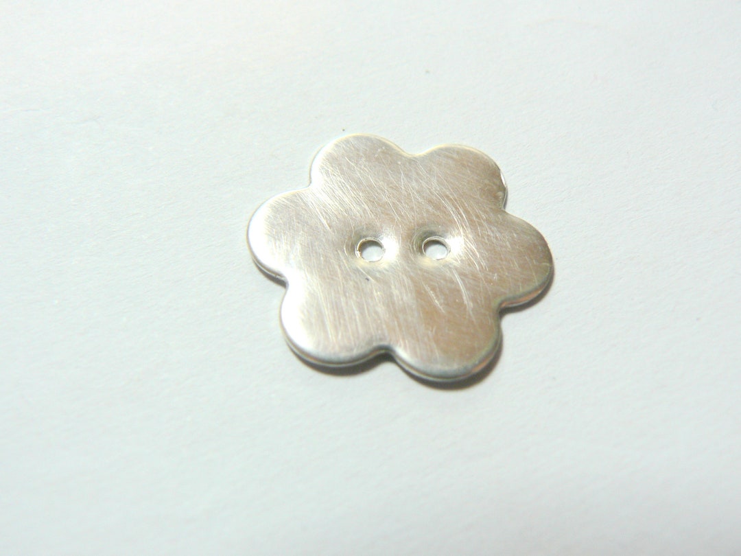 20 Mm Flower Button Blank. 2 Hole, 6 Petal Flower for Jewellery Making ...