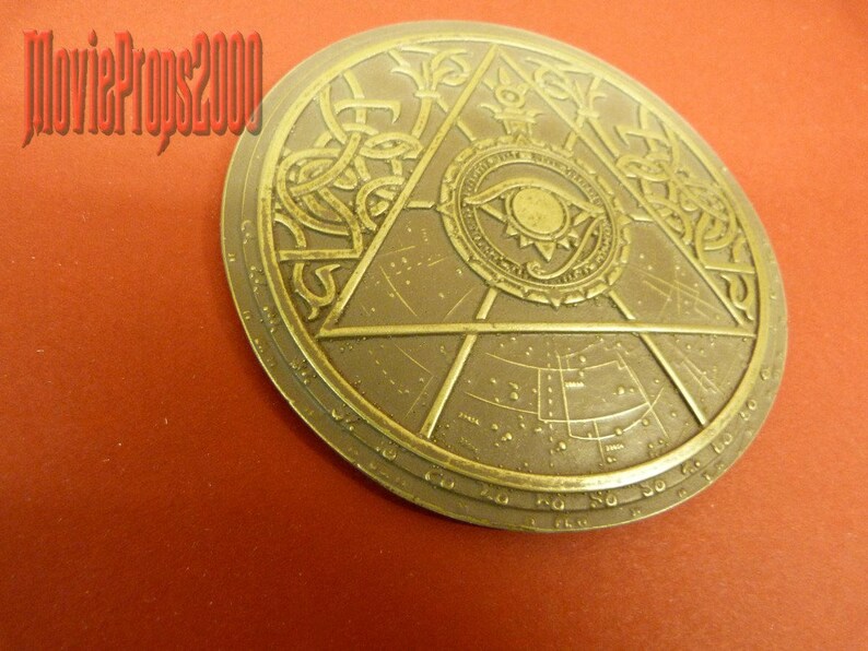 Tomb Raider Light Disc Medallion Lara Croft Movie Prop Replica | Etsy