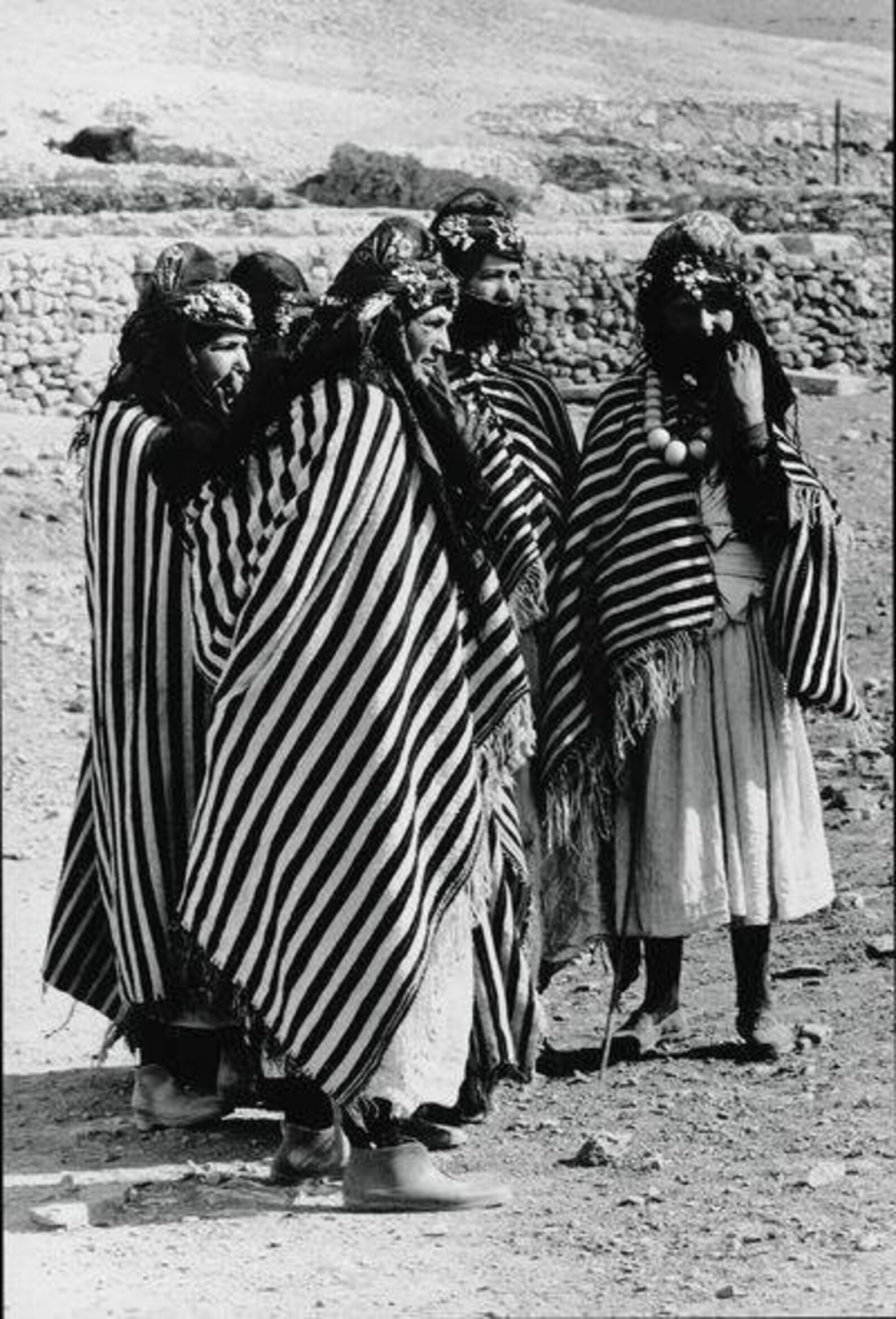 61x43 Inches Vintage Ait Yazza Cape Ait Hadidou Tribe Shawl - Etsy