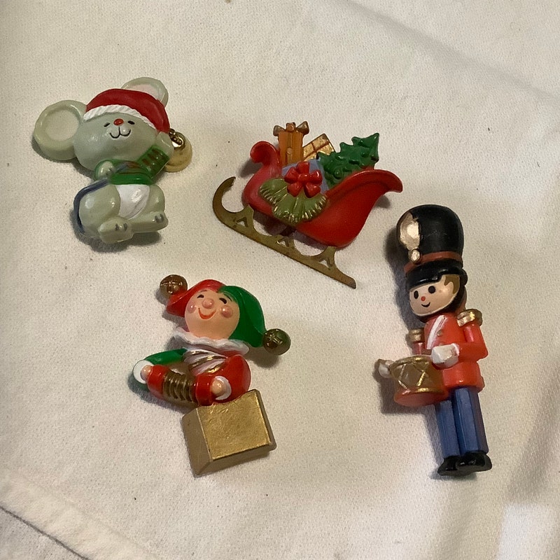 Christmas Pins - Etsy