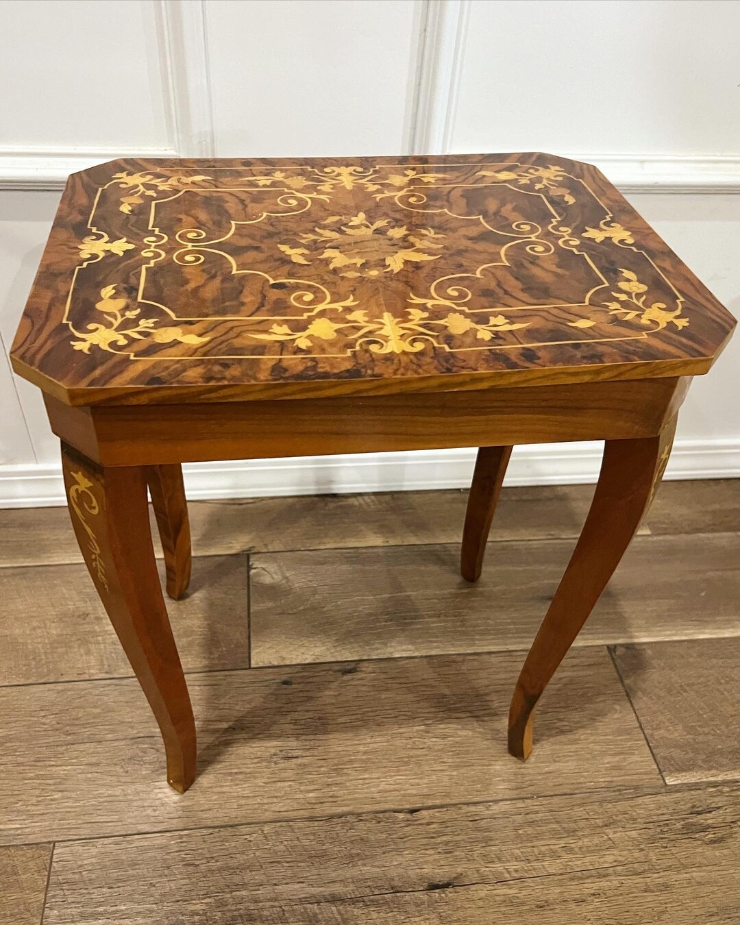 1960s Vintage Musical Table Jewelry Table Italian Table Side Table ...