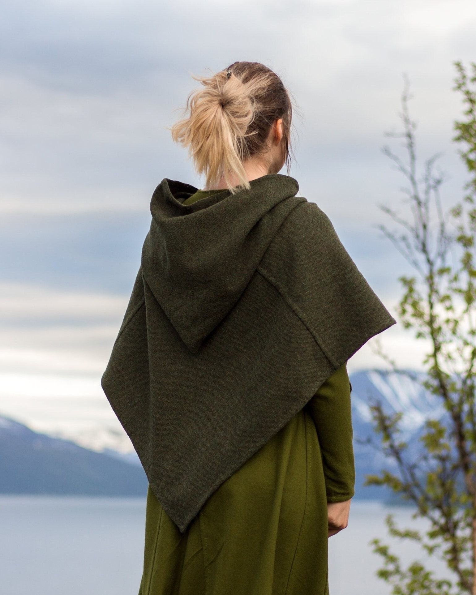 Large Skjoldehamn Hood 100% Wool Hand Stitched Forest Green - Etsy