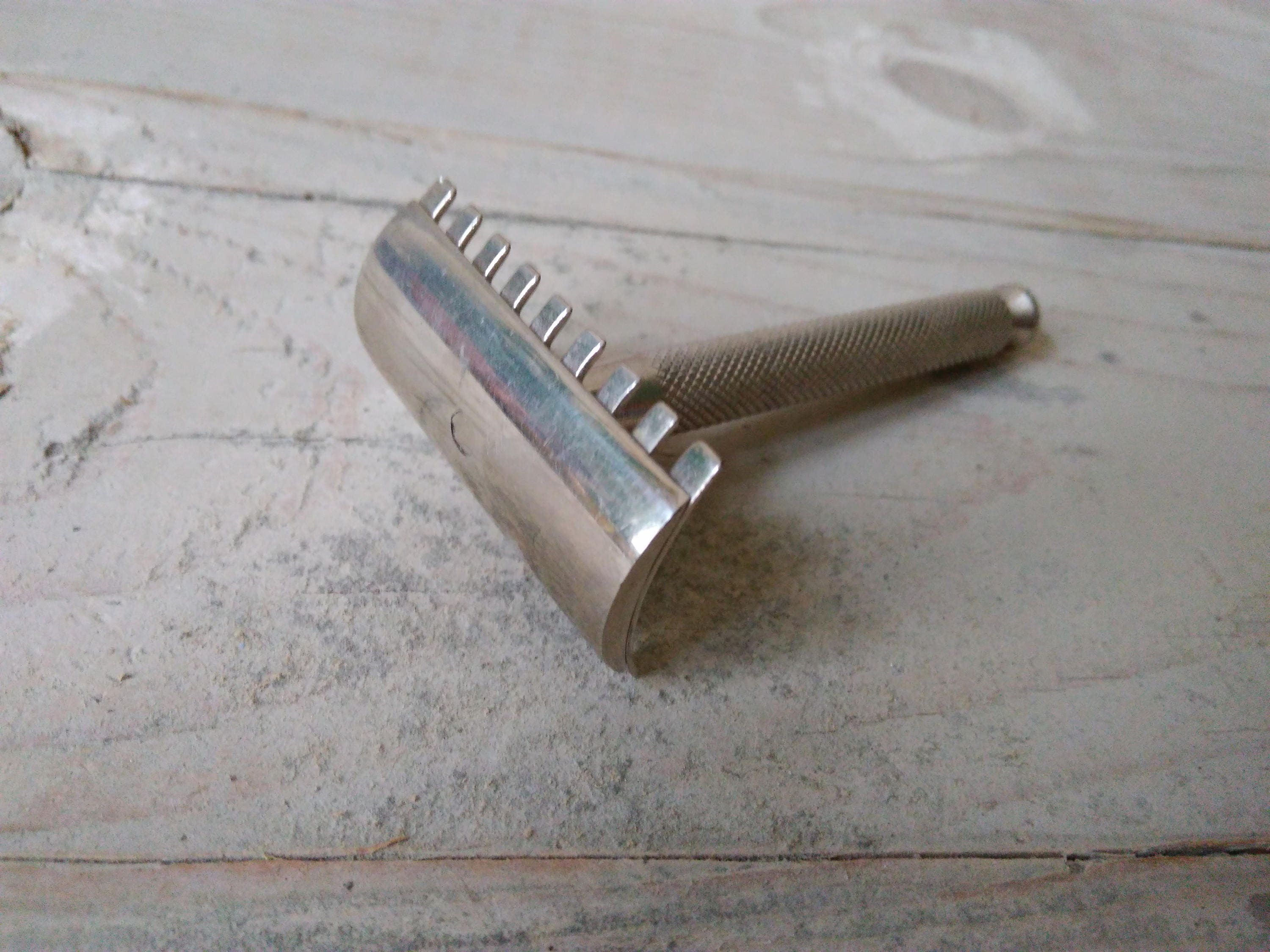 Vintage Safety Razor / Old Shaving Razor / Vintage Men's Razor ...