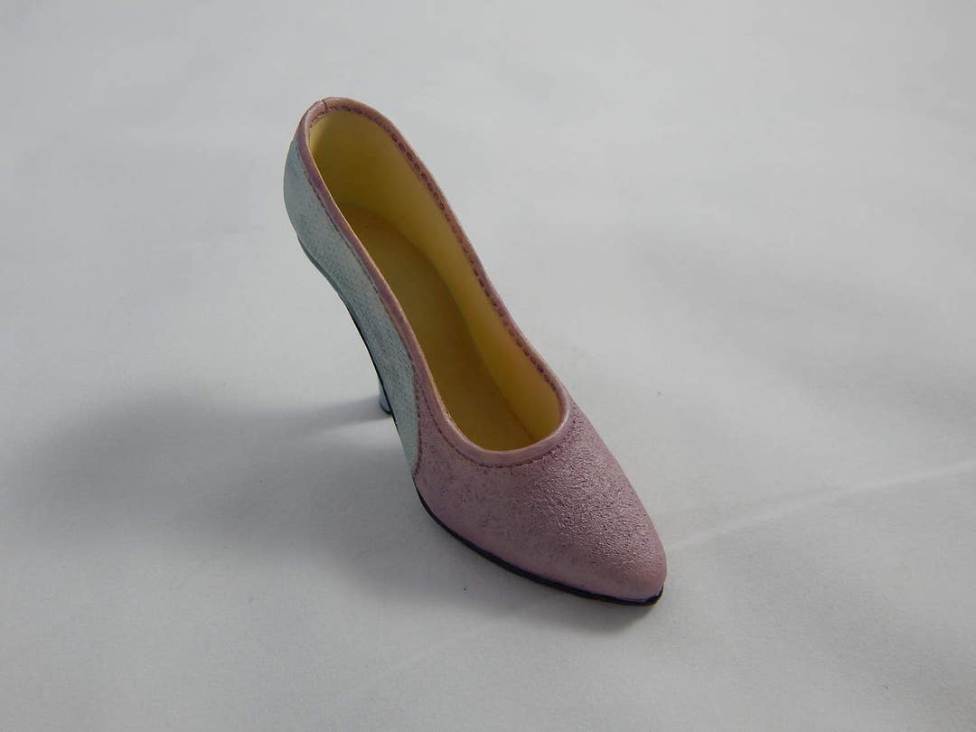 Vintage Collectible Miniature Resin Shoe - Etsy