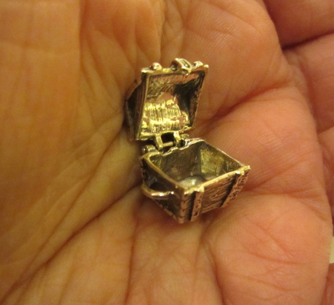 Sterling Silver 3D Movable Open and Closes Treasure Chest - Etsy
