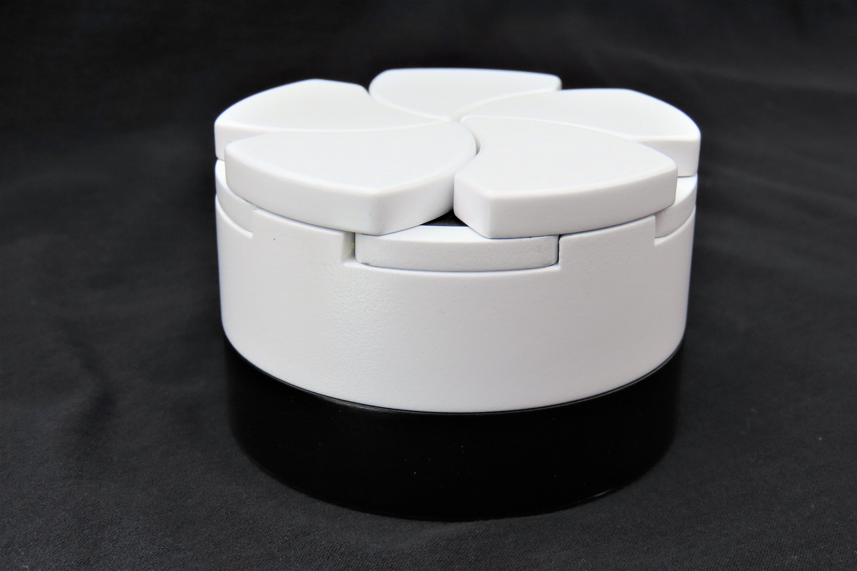 Mechanical Iris Engagement Ring Box - Etsy