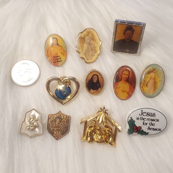 Christmas Pins - Etsy