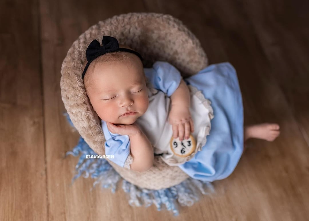 Alice in Wonderland Newborn Photography Props - Etsy