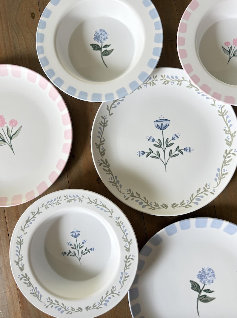 Chinoiserie Hydrangea Dinnerware: Blue & White Floral Plate - Etsy