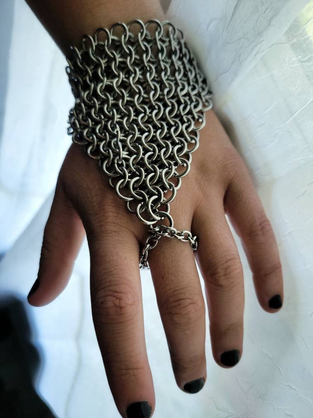 Chainmaille European 4 in 1 Hand Chain - Etsy