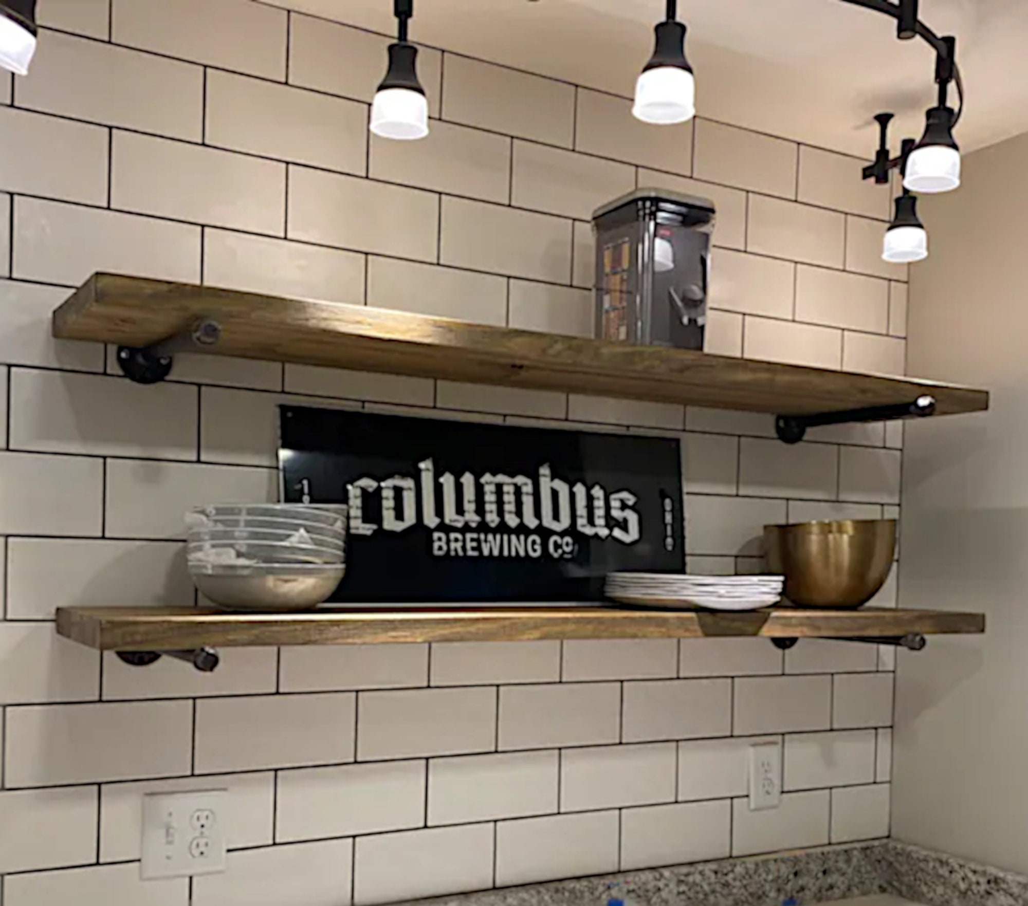 Wood Floating Shelf With Brackets. Rustic Modern Farmhouse - Etsy Canada