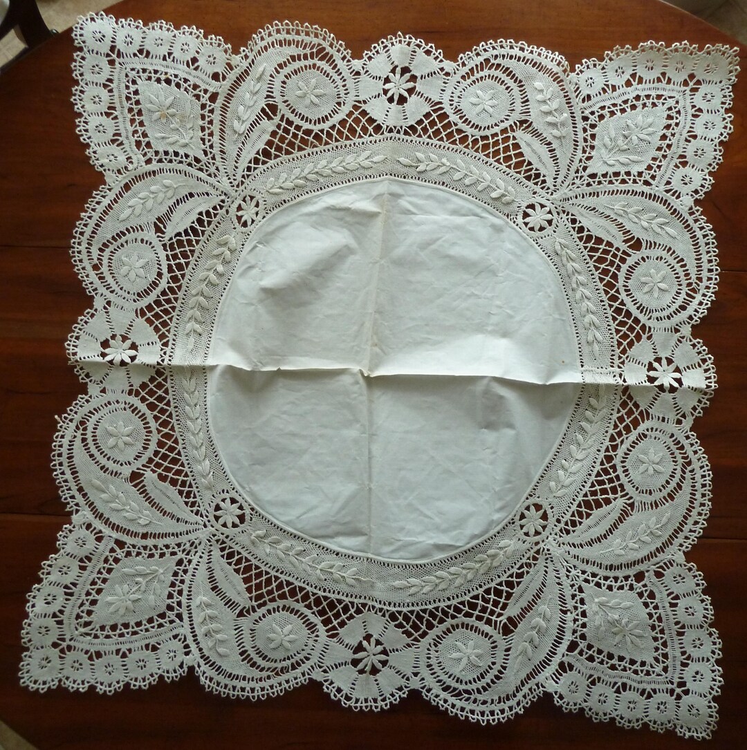 Victorian Lace Table Topper -- 1900-1910 - Etsy