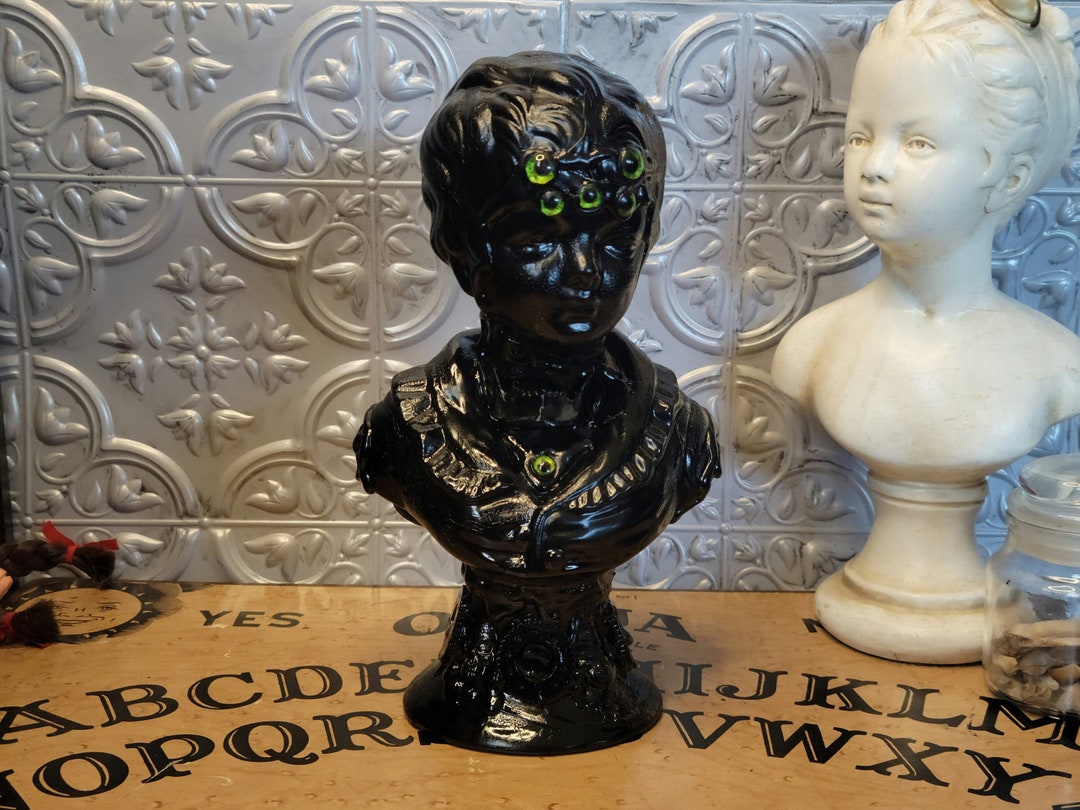 Green Eyes Bust Witchy Decor Altar Decor Pagan Decor - Etsy
