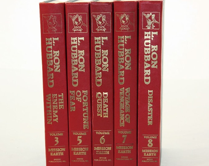 Red Decorative Books Vintage Books Book Décor Book Collection Book Sets ...