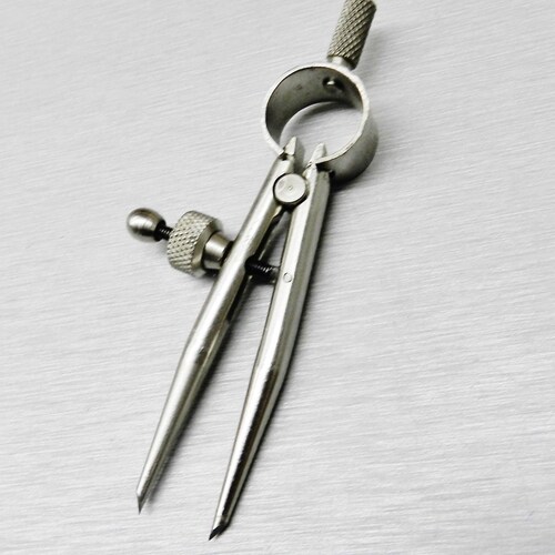 Divider 2-1/2 Round Leg Mini Divider Layout & Design - Etsy