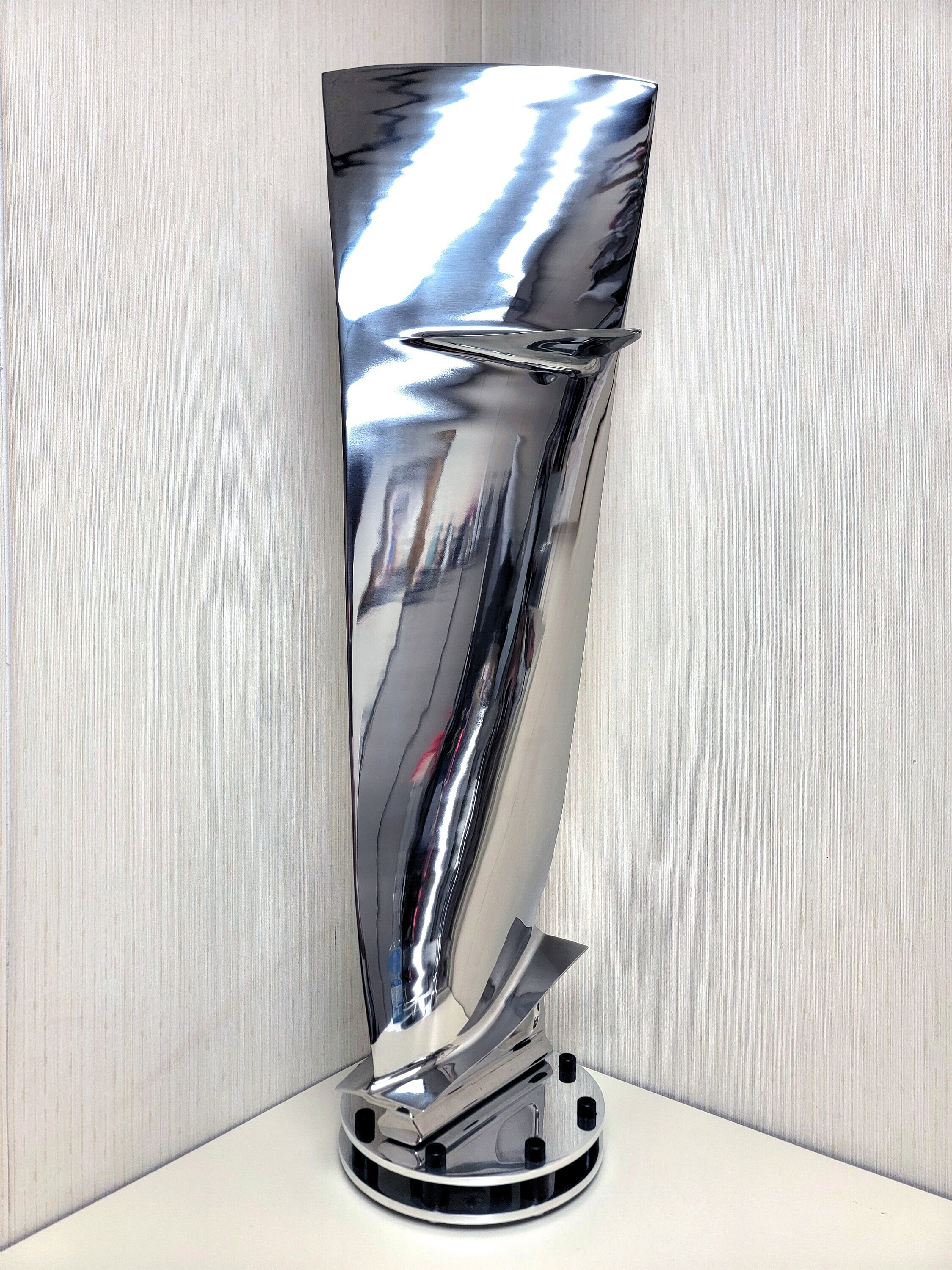 Boeing 747 Polished Pratt & Whitney PW4000 Jet Engine Blade Statue With ...