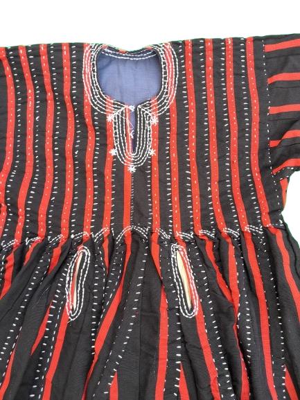 Red and Black Short Sleeve Northern Ghana Men Hand Woven Traditional ...