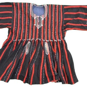 Red and Black Short Sleeve Northern Ghana Men Hand Woven Traditional ...