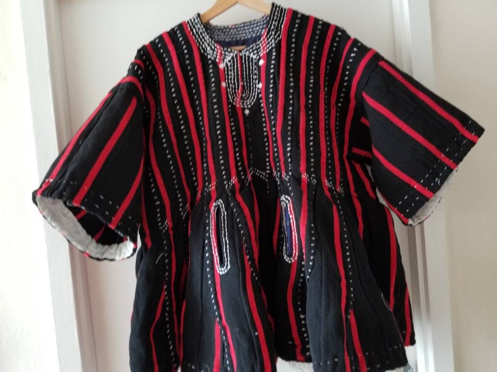 Red and Black Short Sleeve Northern Ghana Men Hand Woven Traditional ...