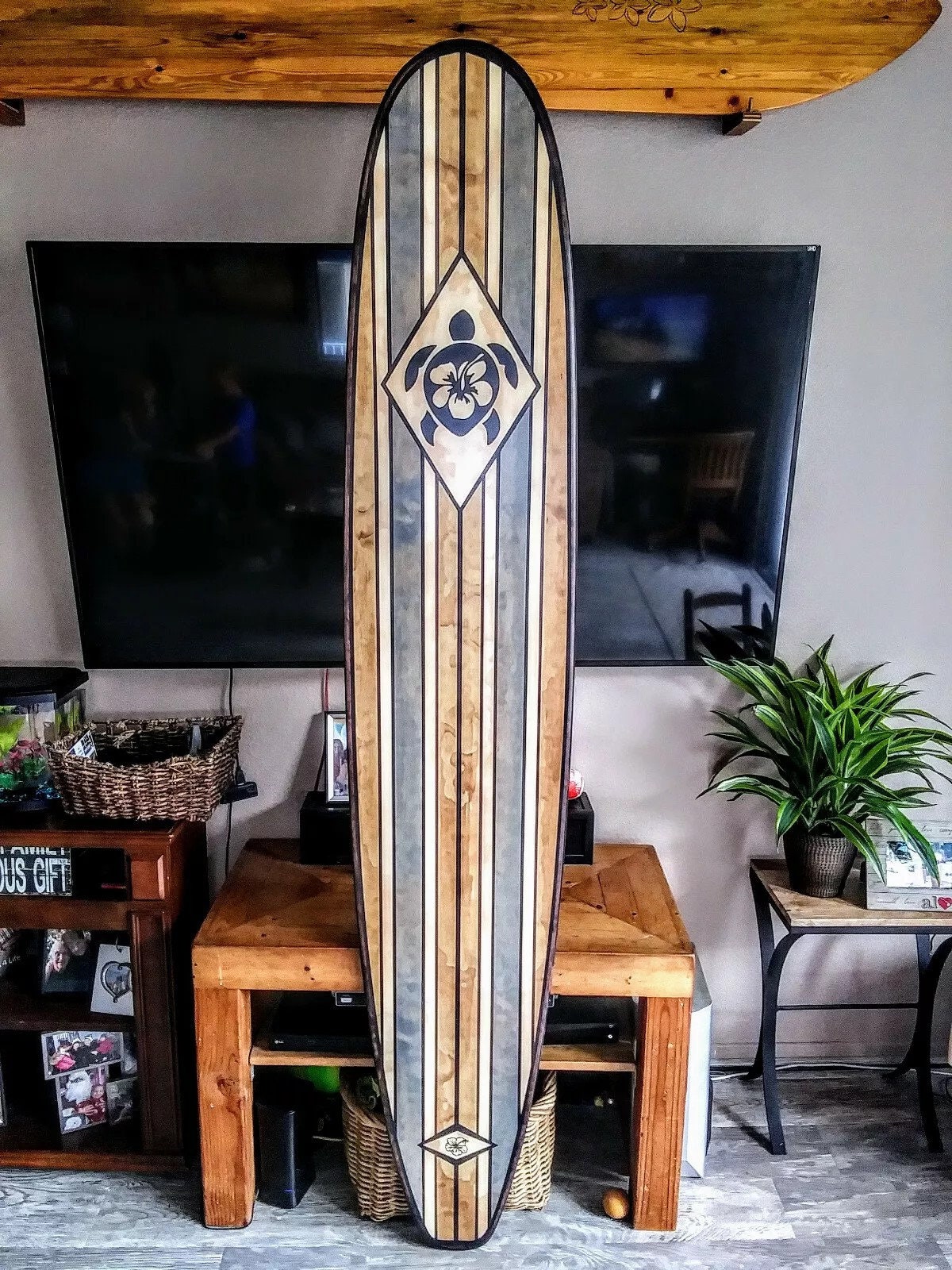 7 Ft Wood Surfboard Barnwood Gray Bar Top Hawaiian Tiki Bar Decor ...