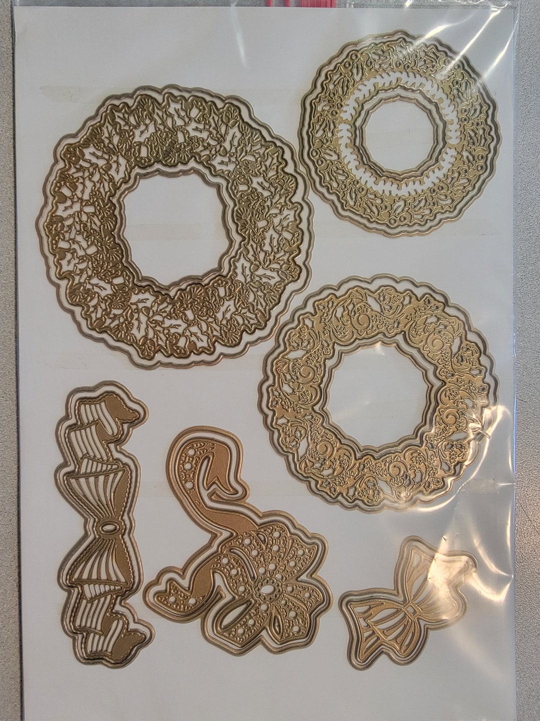 Anna Griffin 3D Wreath and Bow Dies Set - Etsy