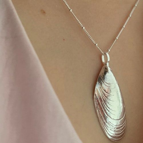 Large Life Size Mussel Shell Pendant - Etsy