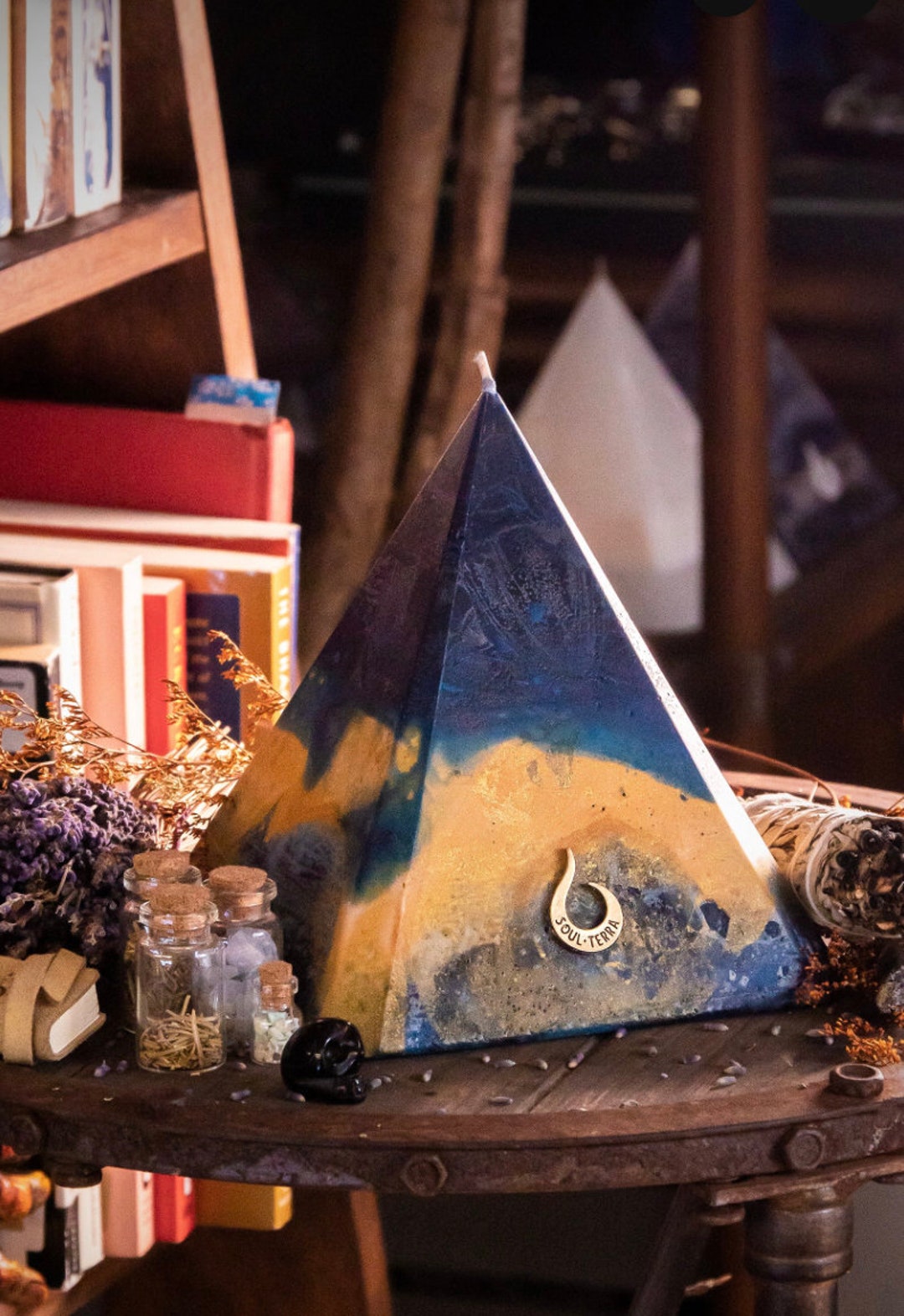 Golden Sapphire Musk Crystal Pyramid Candle for Manifesting Wealth - Etsy