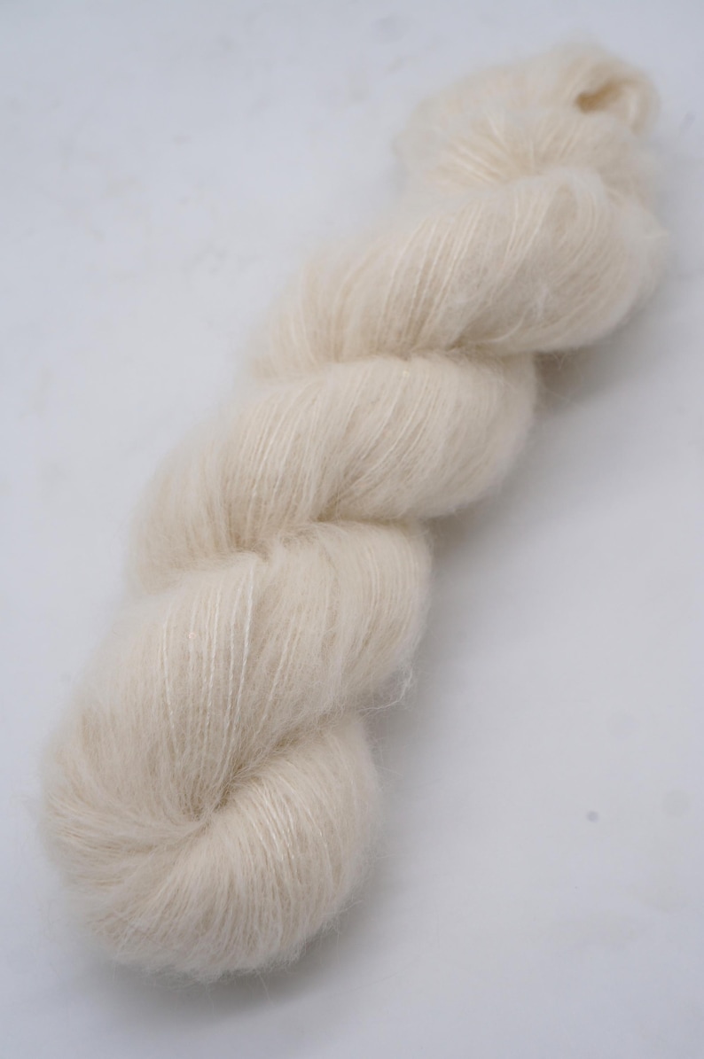 Fio de lantejoulas sem tingimento, uma mistura de lã de alpaca bebê ...