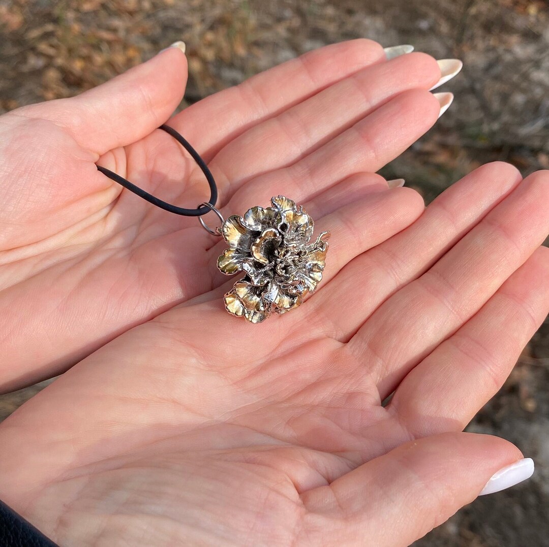 Real Marigold Flower Electroformed With Pure White Rhodium Finishing ...