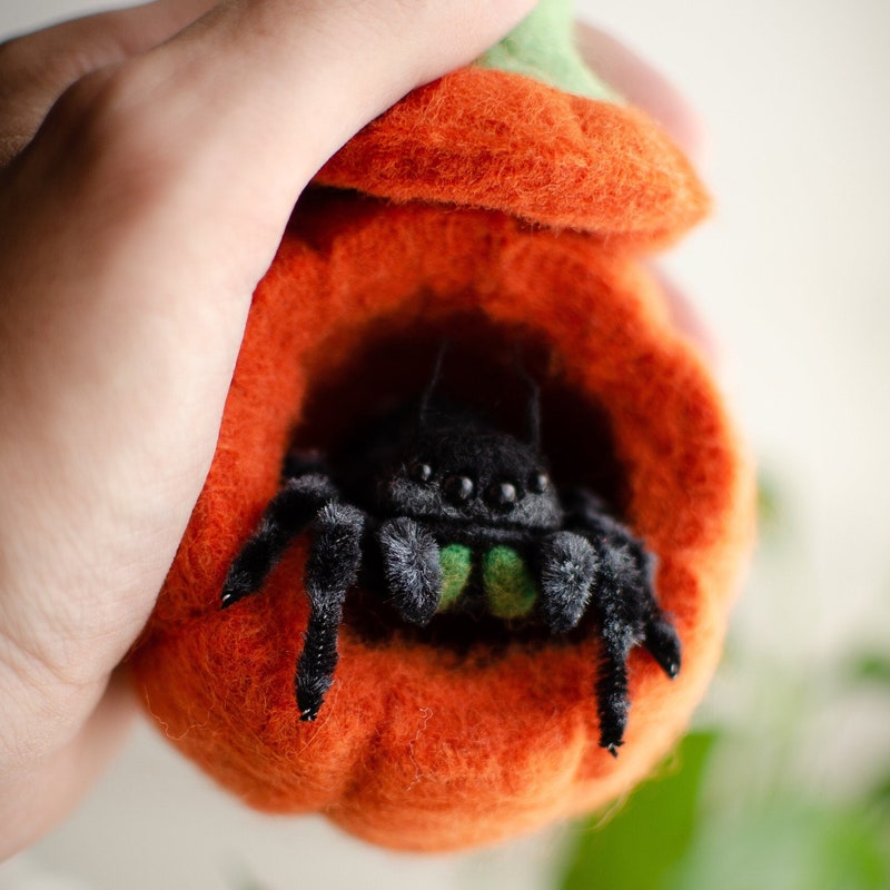 Toy Realistic Spiders - Etsy