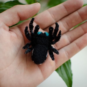 Needle Felted Jumping Spider Sculpture, Poseable Wool Toy - Etsy