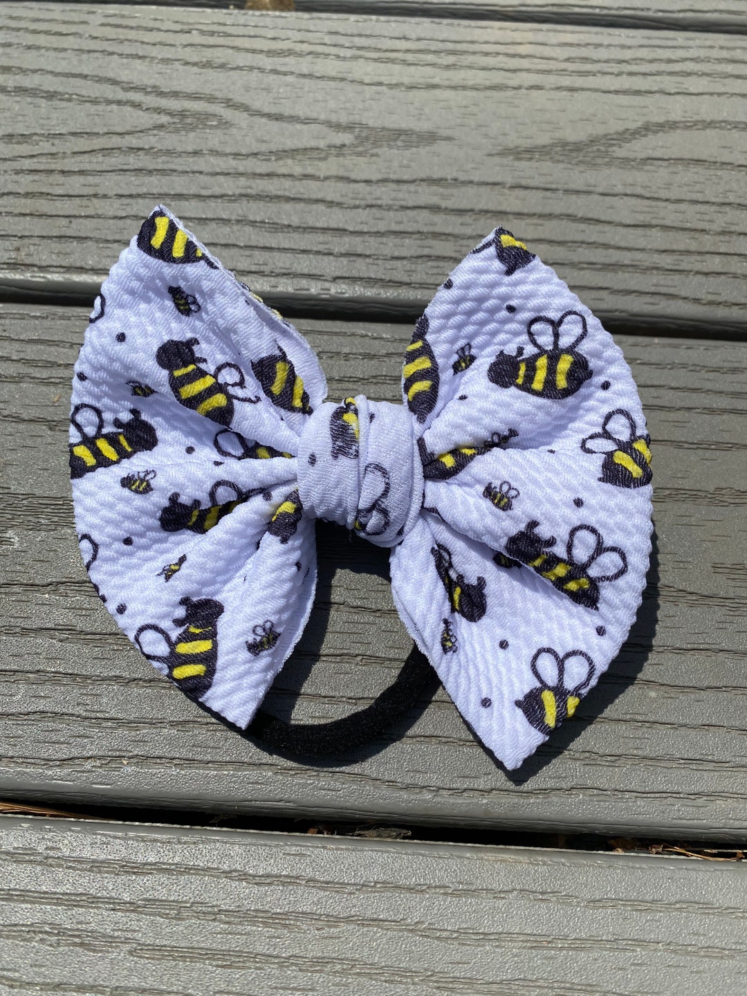 Bee bow, bumblebee bow, spring baby bow, baby bee bow, bumble bee bow ...