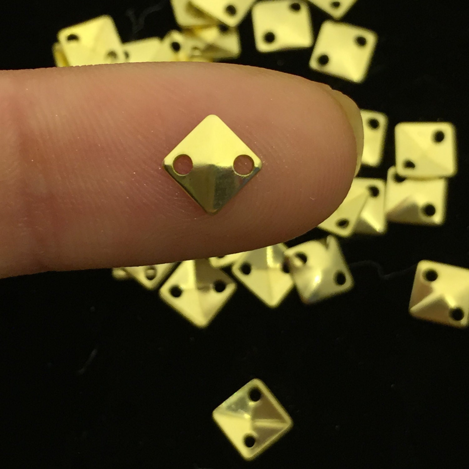 100 Pcs 5 Mm Raw Brass Curved Square Tags - Etsy