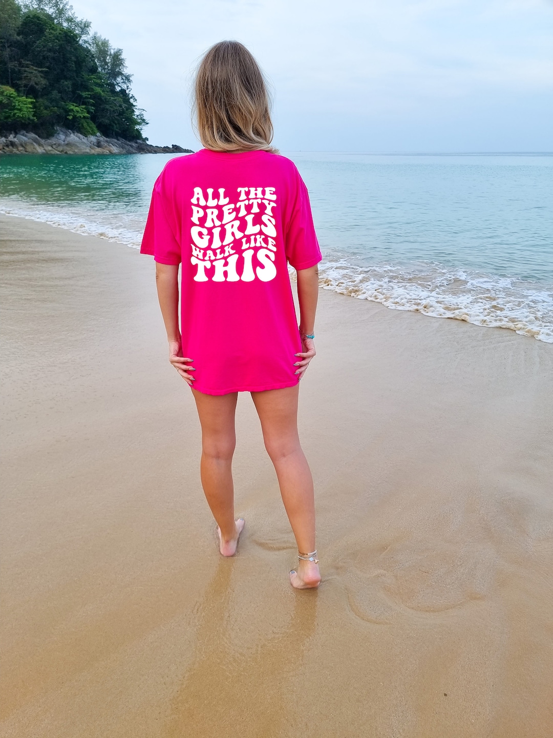 All the Pretty Girls Walk Like This Tee, Trendy Comfy Shirt , Confident ...