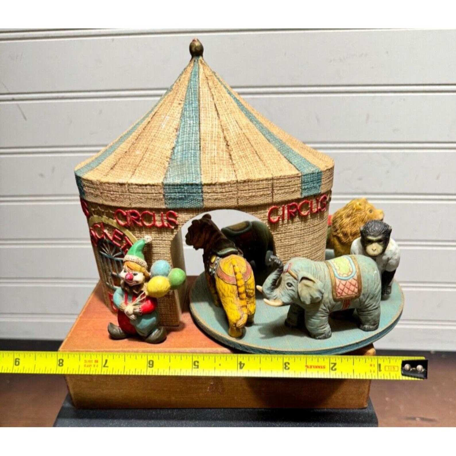 Vintage Big Top Circus Music Box Musical Lion, Tiger, Elephant Merry Go ...