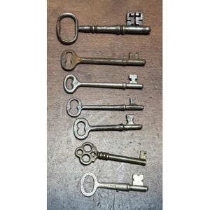 Antique Lot of 7 Skeleton Keys Including Jail House Key - Etsy